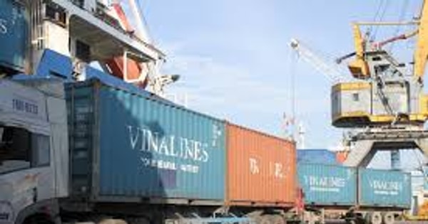Vinalines Container mở tuyến vận tải container Hải Phòng - Việt Trì